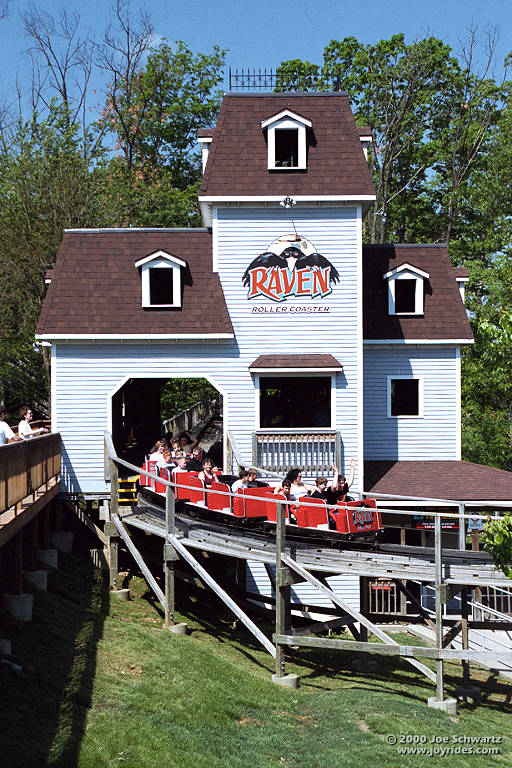 The Raven Roller Coaster Medusa Is Back: 12 Secrets Of Great
