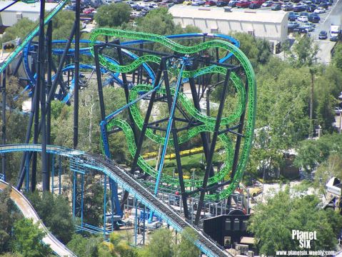 Six Flags Magic Mountain Green Lantern