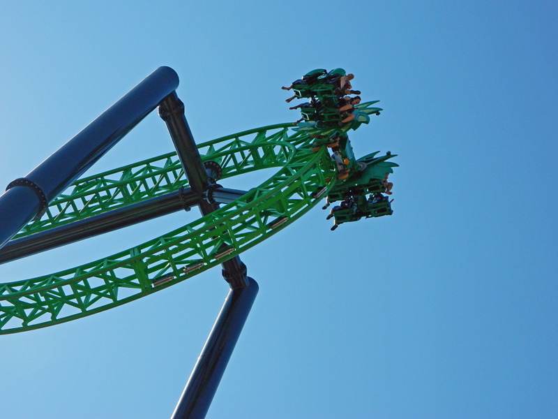 Six Flags Magic Mountain Green Lantern