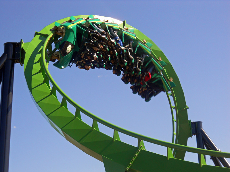 Green Lantern Stand Up Roller Coaster