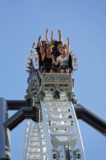 Full Throttle Six Flags