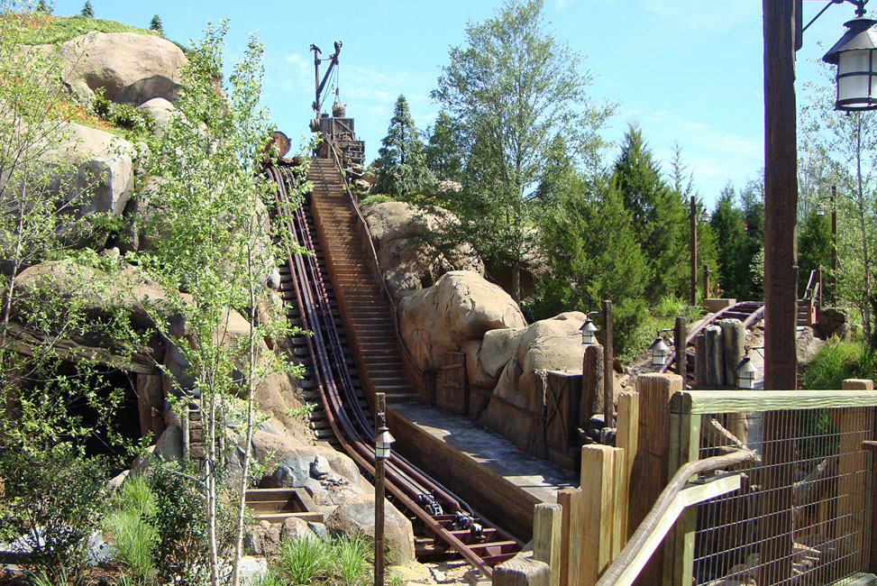 Seven Dwarfs Mine Train Layout