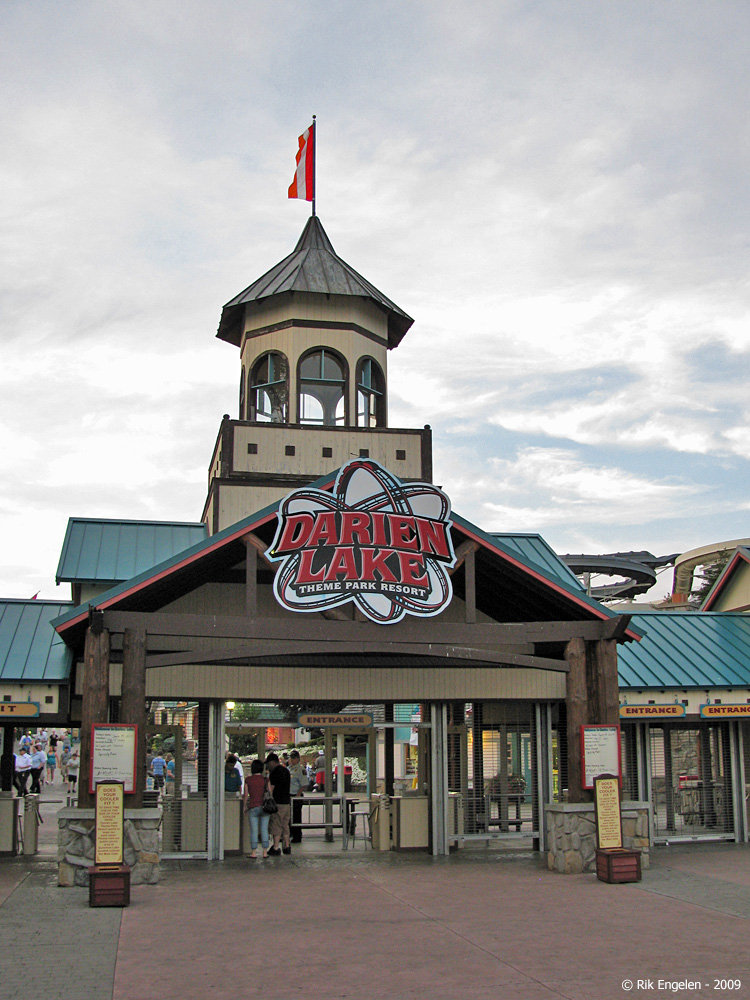 Six Flags Darien Lake Closing