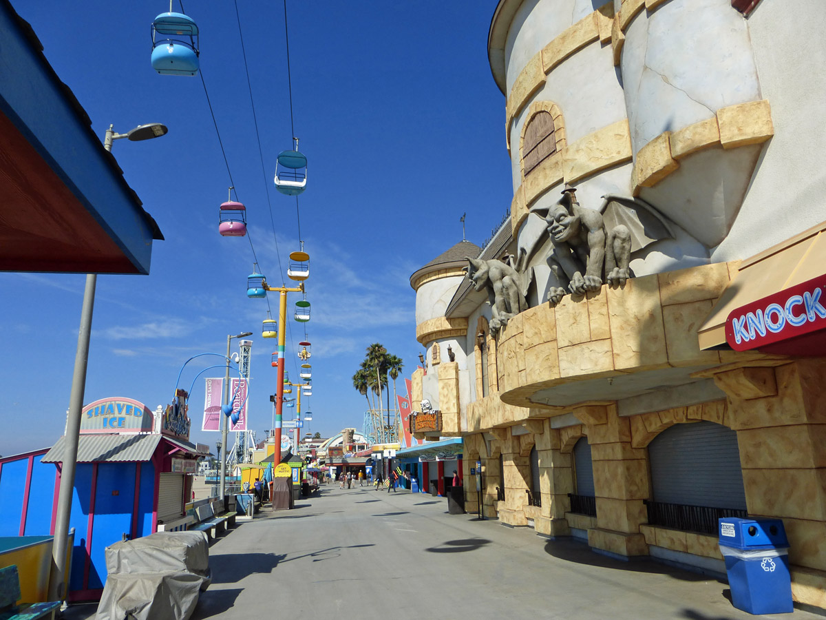 Santa Cruz Beach Boardwalk Haunted Castle 4K] Haunted Castle Dark Ride