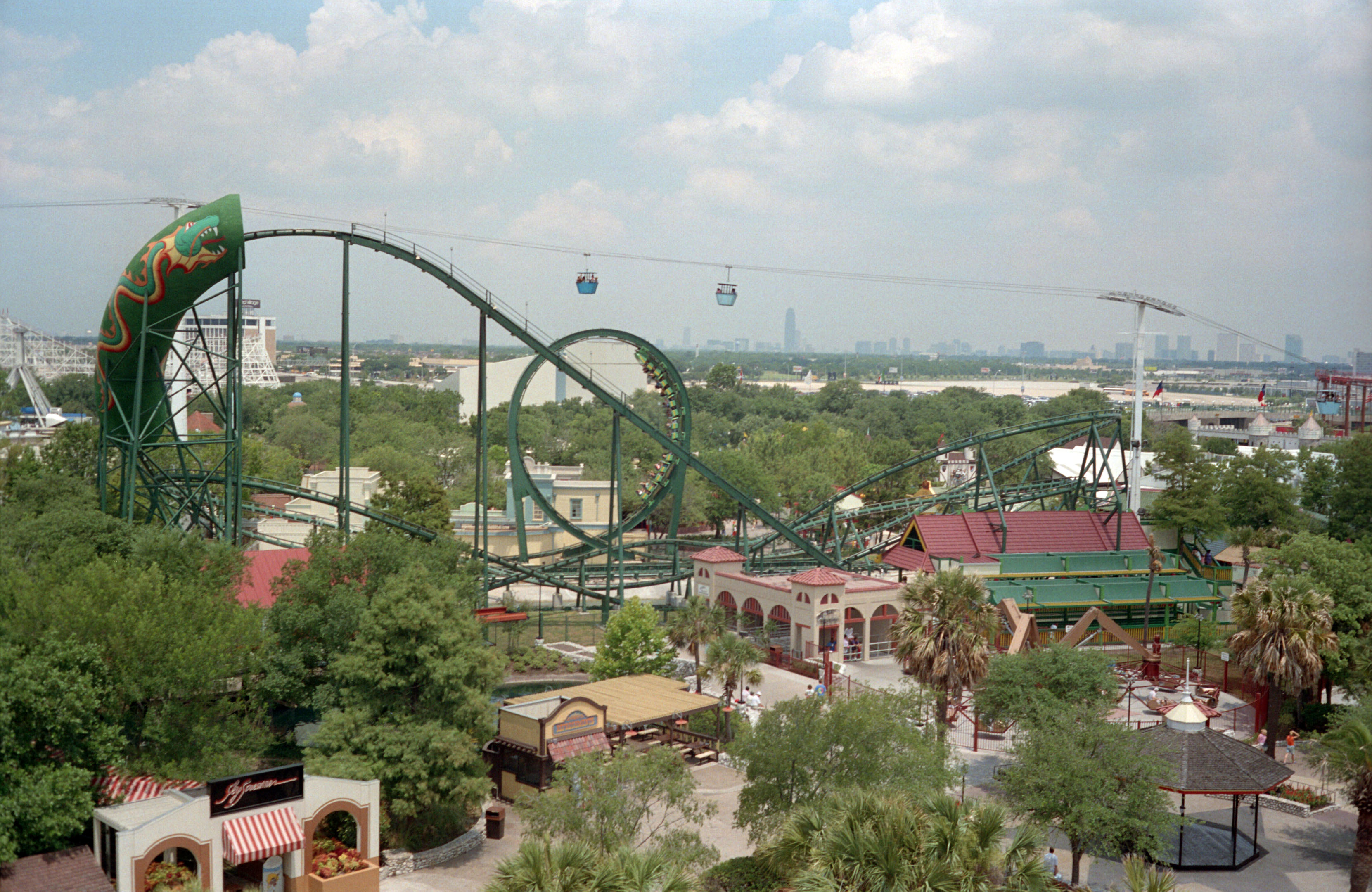 Viper Six Flags Astroworld