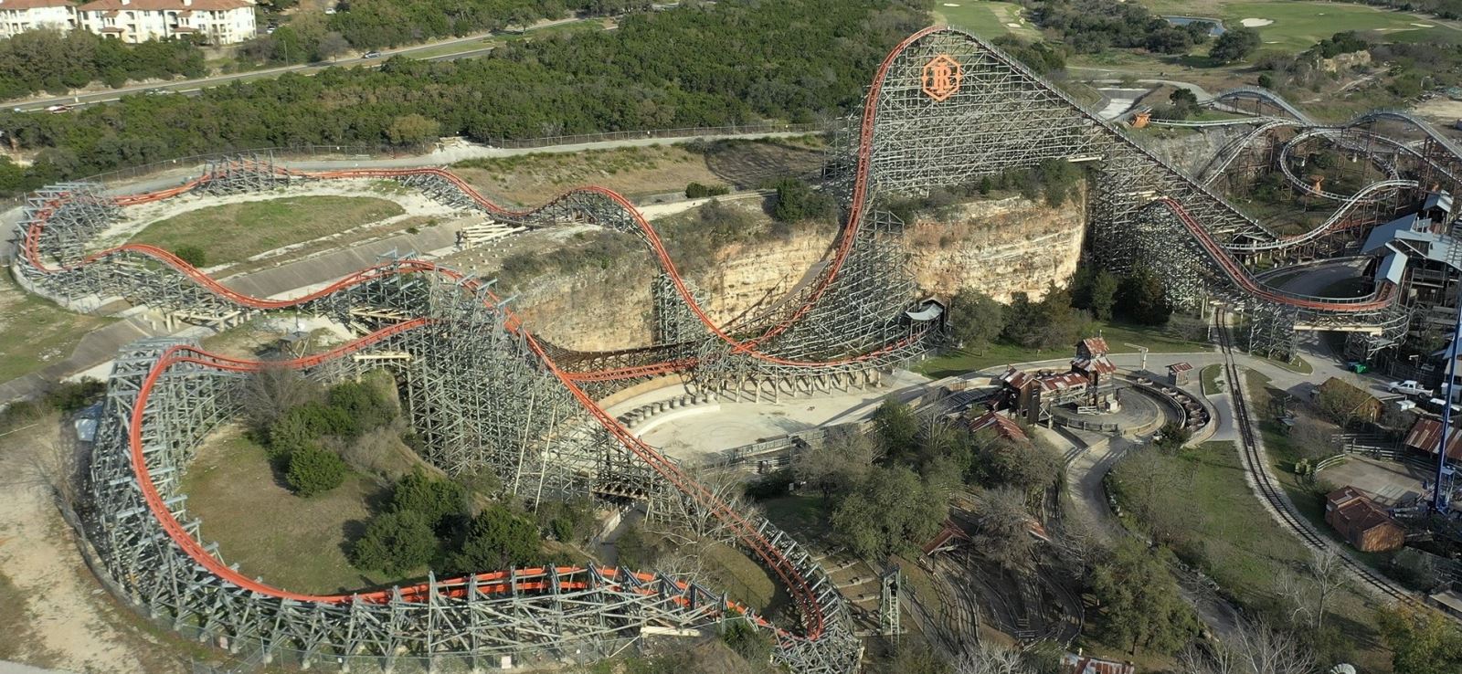 Rattler Six Flags San Antonio Family Rides At Six Flags Fiesta Texas